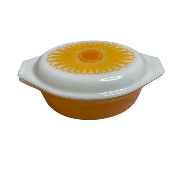 Pyrex | Kitchen | Vintage Usa Pyrex Daisy Sunflower Pattern 5 Quart ...